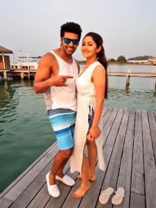 Arya Wiki,Age,Caste,Wife,Marriage,Height,Weight,Family,Movies | Biowiki